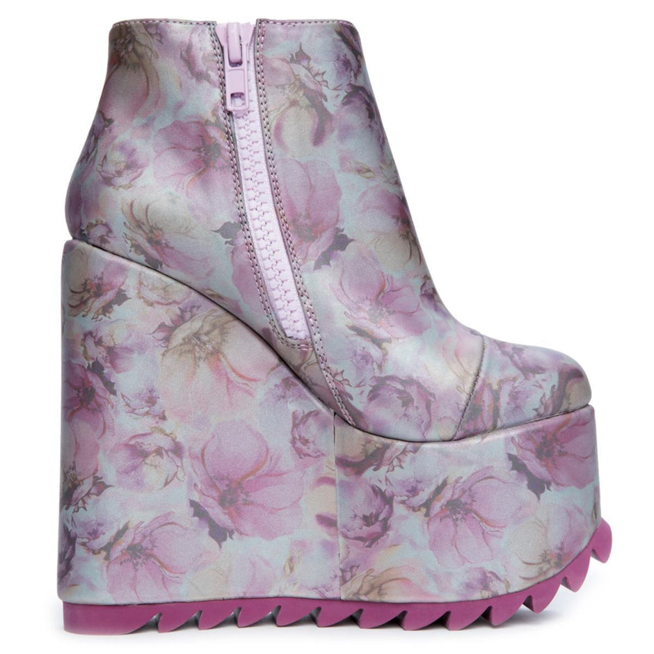 YRU For Women | TiltedSole.com